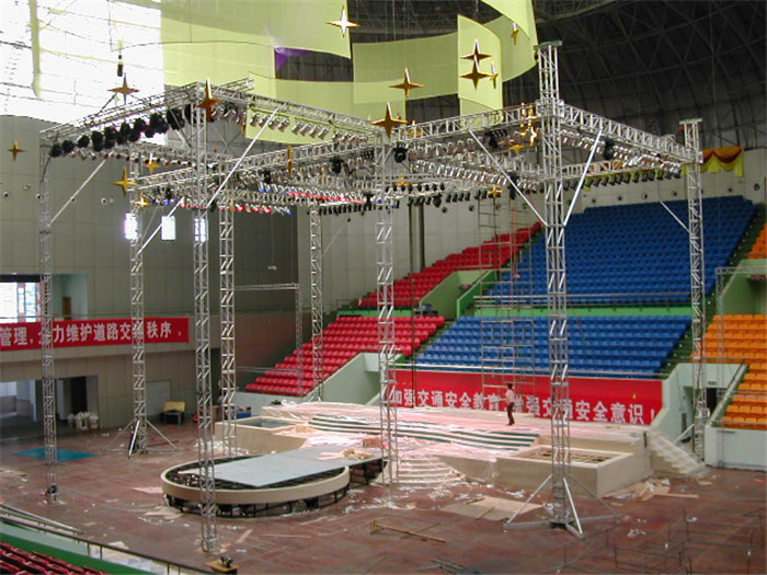 6082 Square Spigot Truss Aluminum Boxtruss Natural Silver Stage Trussing
