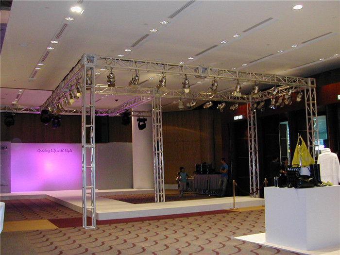 Durable Mini Aluminum Box Truss Indoor / Stage Square Bolt Truss Small ...