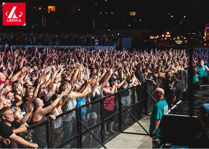 Foldable Concert Stage Barriers Fence Barricade Stage Platform Event ...