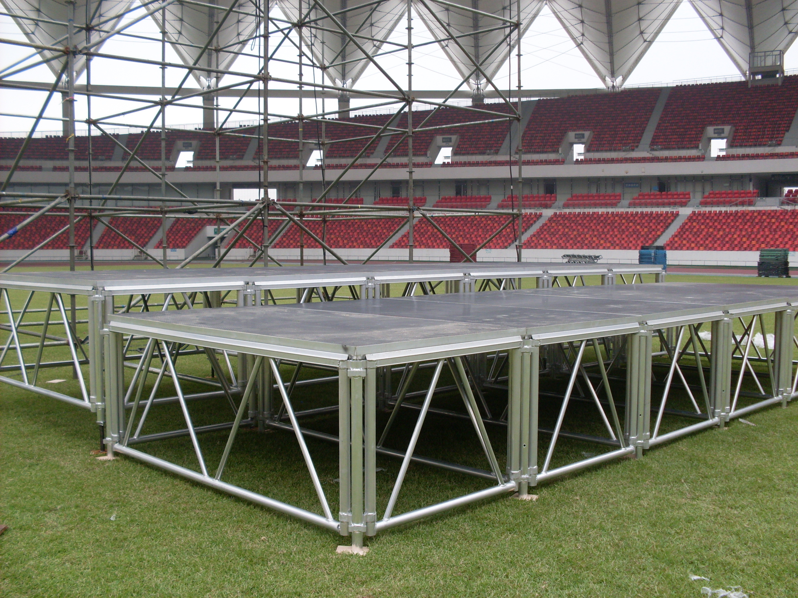 Portable Outdoor Stage Truss Display Aluminum Stage Platform With ...
