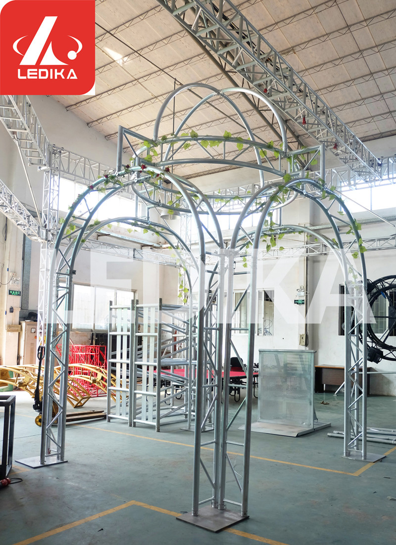 Creative Aluminum Square Stage Lighting Truss Pentagram / Heart Shape ...