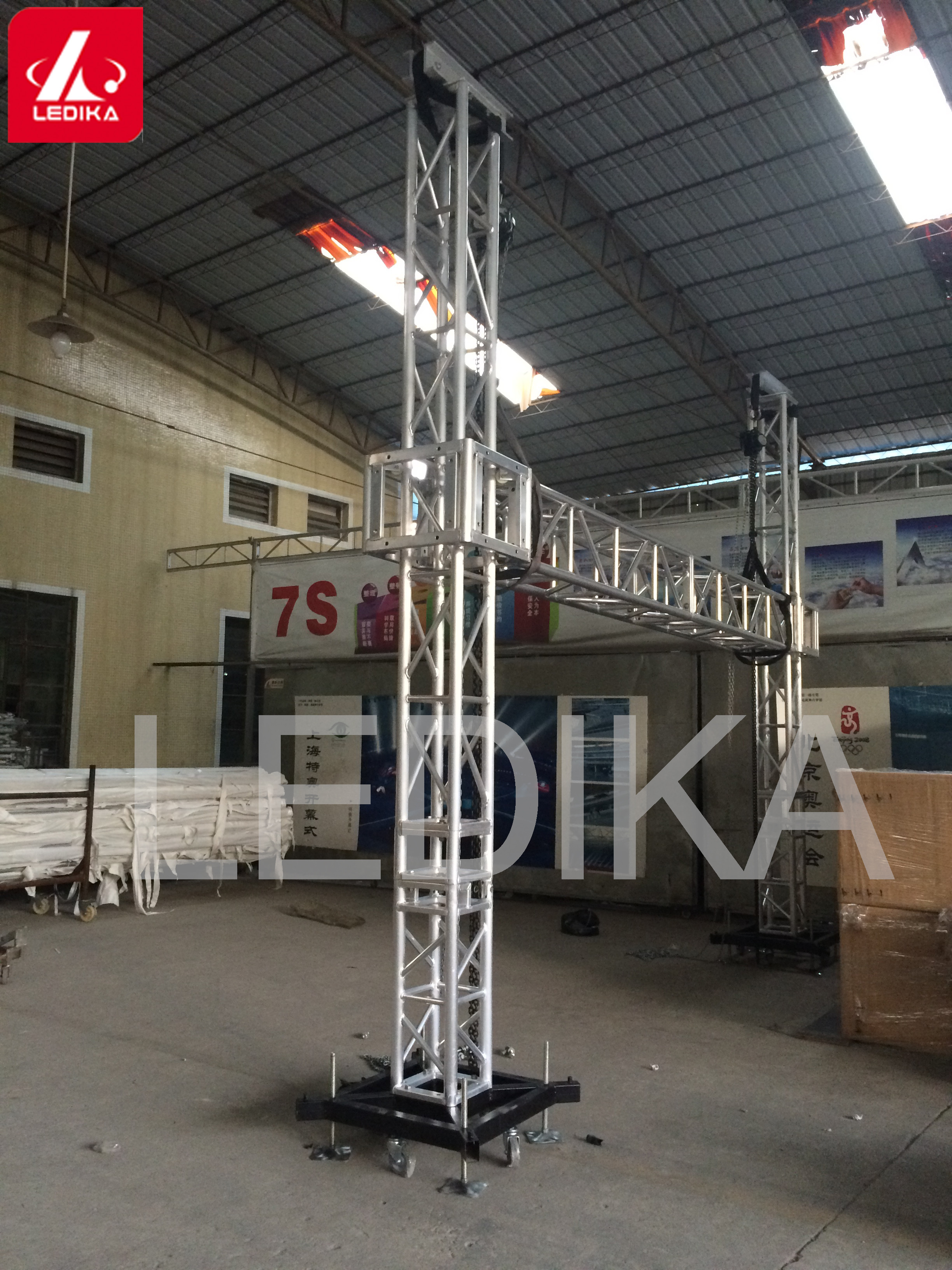 Newest Light Weight Banner Chauvet Goal Post Truss Kit For DJ / Mobile Show