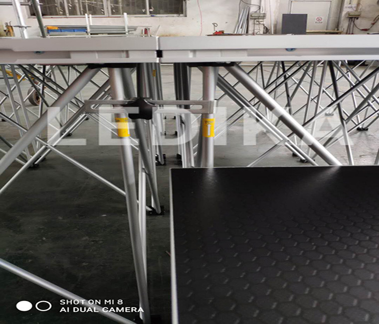 Folding Aluminum Stage Platform Collapsible Convenient 200mm - 800mm Height